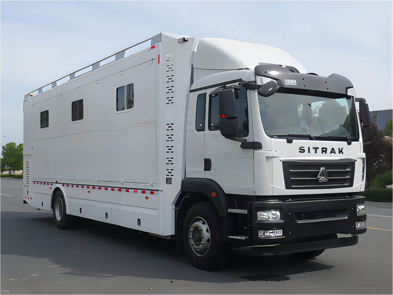 Wholesale Customizing Sinotruck Mobile Laundry Vehicles in Chinese ...