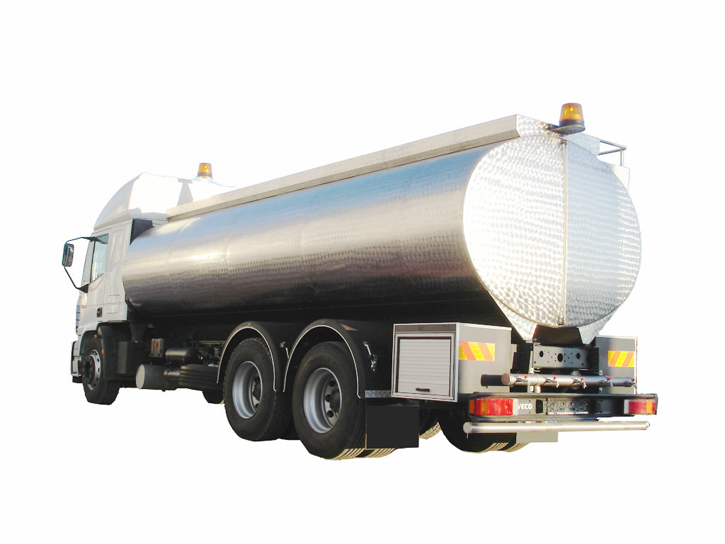 IVECO GENLYON water tanker trucks TIC TRUCKS , www.truckinchina.com