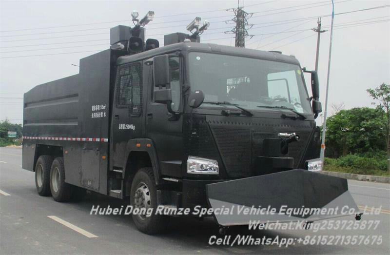 Wholesale HOWO 6X6 Anti Riot Water Cannon Truck (Police Water Cannon ...