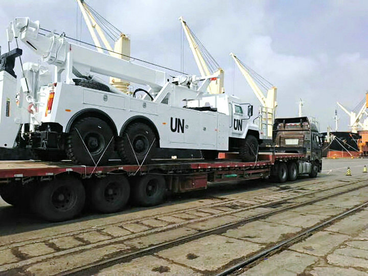 Wholesale Off Road 6x6 Rotator Recovery Truck Vehicle with Two ...